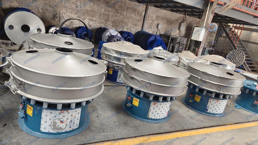 Rotary vibrating screen: Multi-layer graded filtering screen Eversun